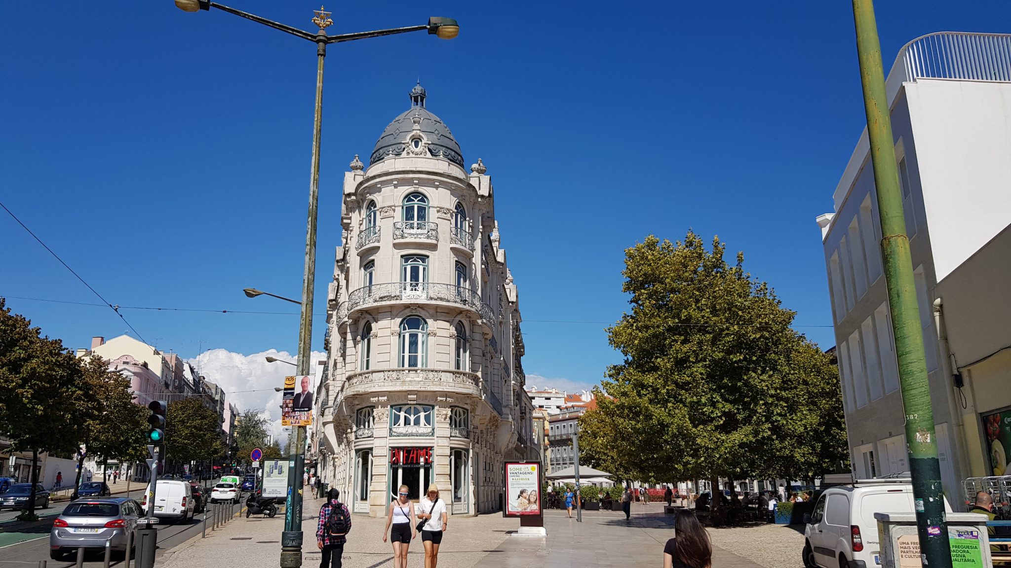 Largo do Intendente – Lisboa (Portugal) – Brasília na Trilha